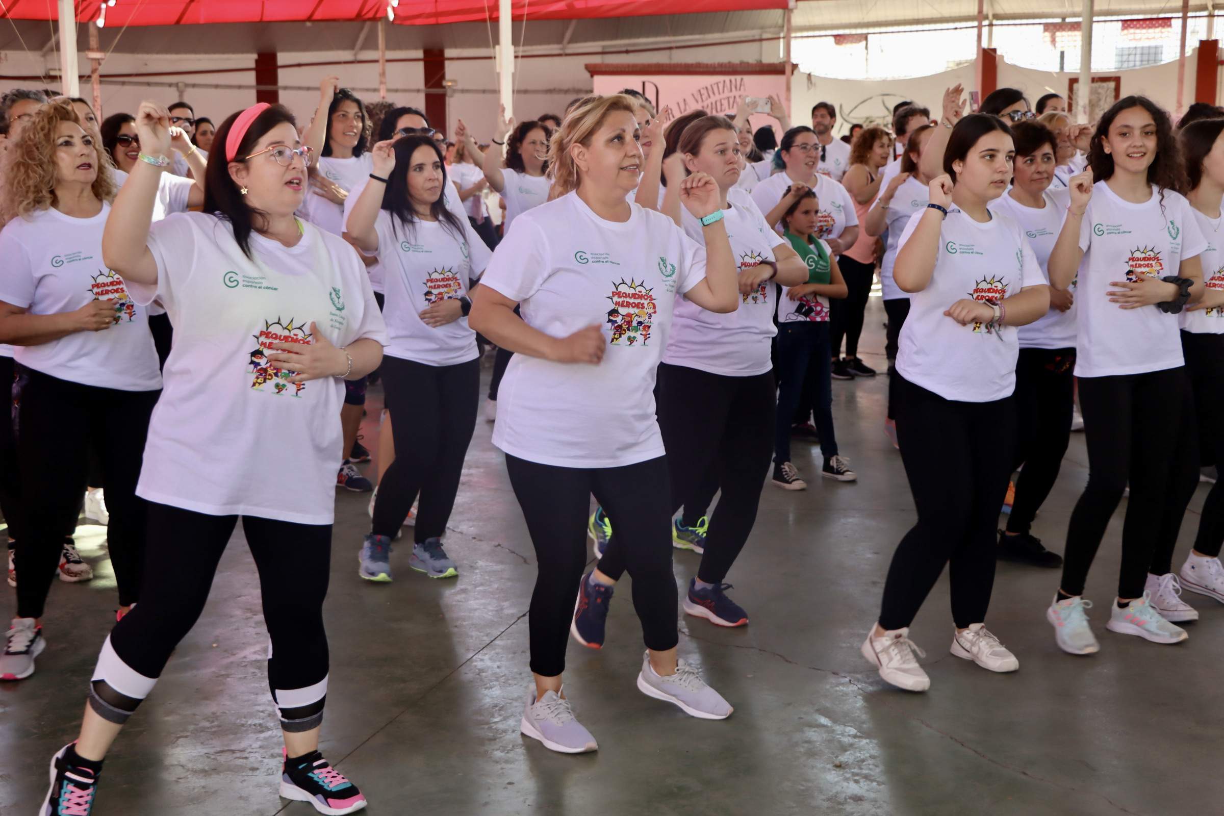 GALERÍA: Las imágenes de la I Marcha-Zumba Solidaria contra el cáncer infantil celebrada esta ...