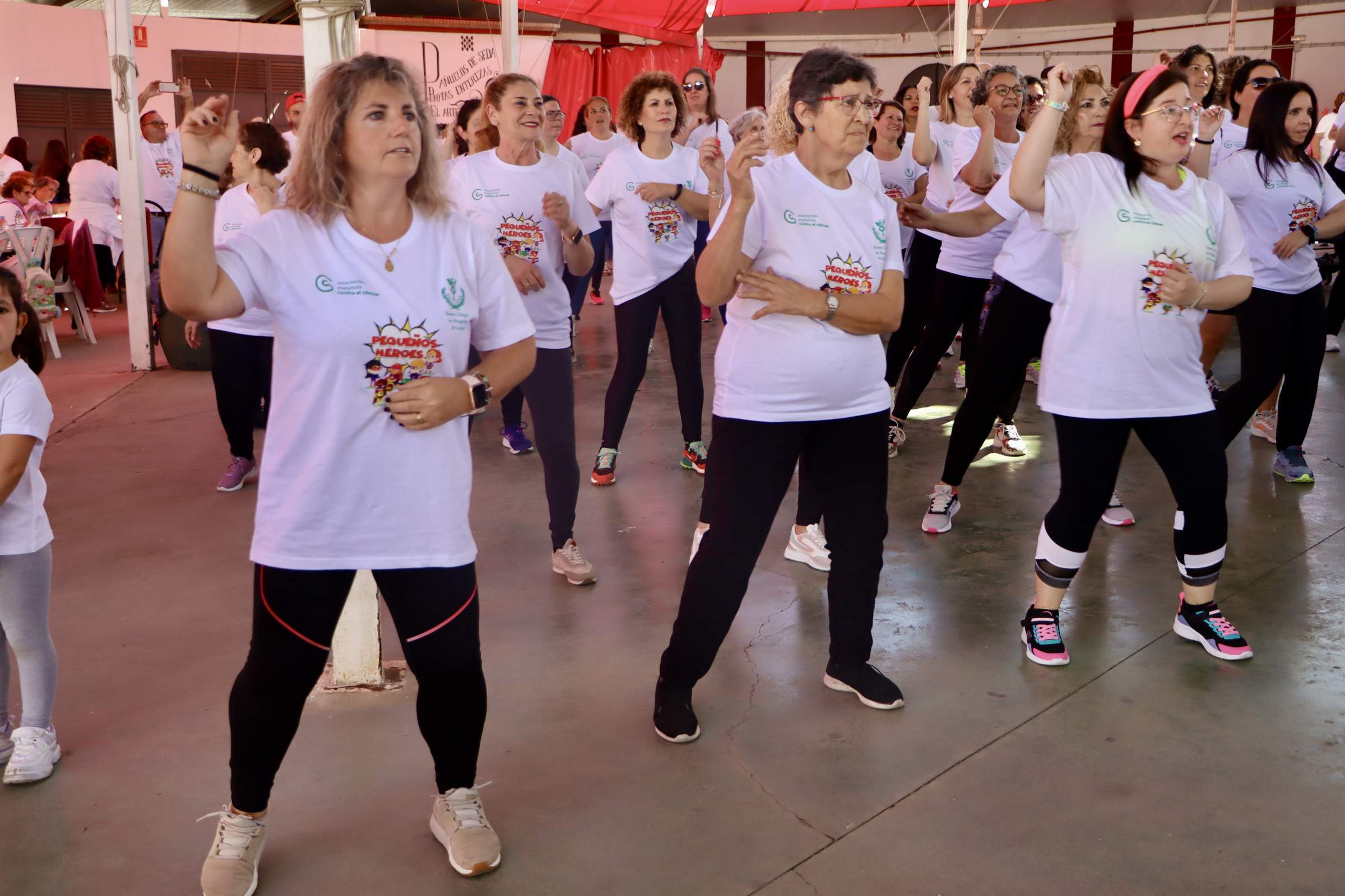 GALERÍA: Las imágenes de la I Marcha-Zumba Solidaria contra el cáncer infantil celebrada esta ...