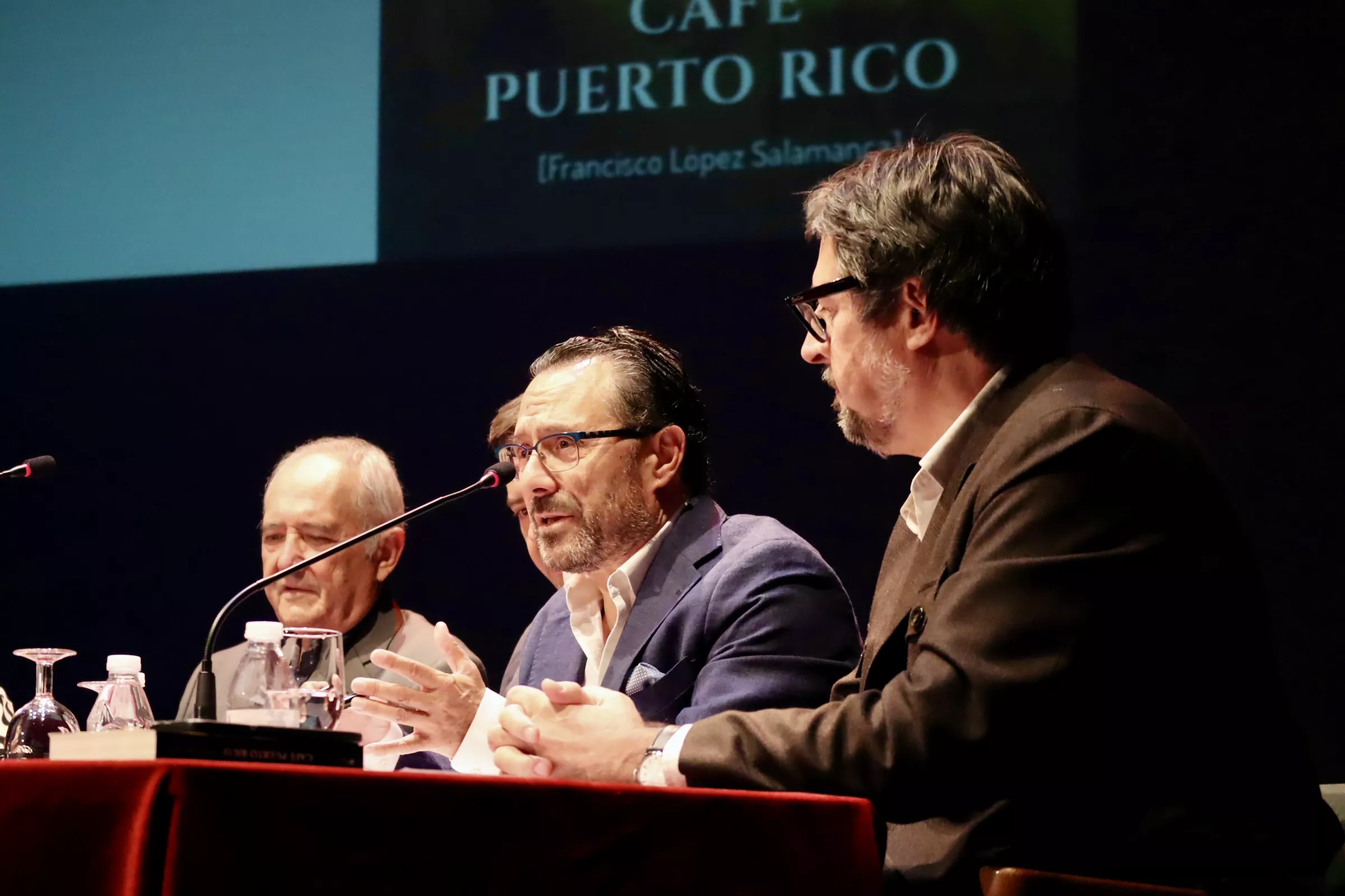 GALERÍA: Las imágenes de la presentación de la novela "Café Puerto Rico ...